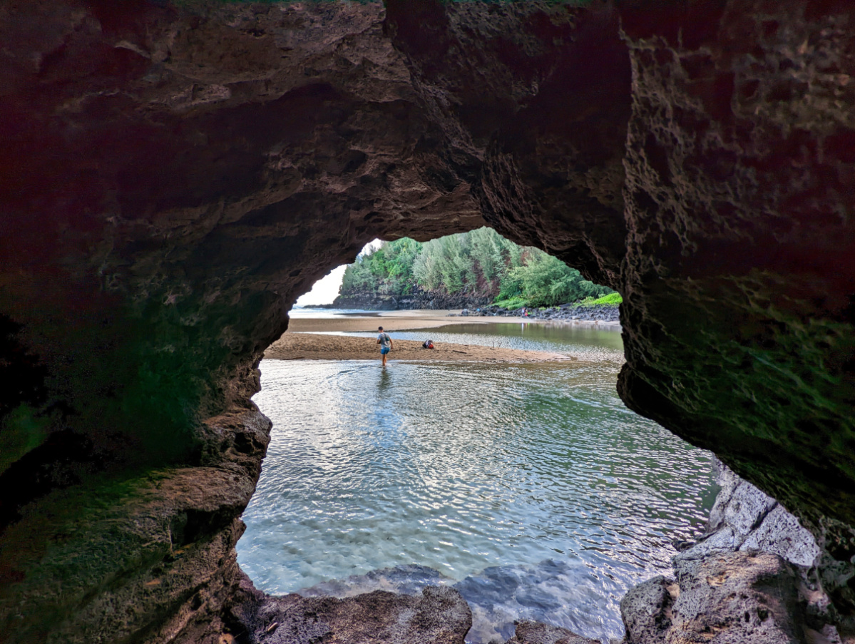 Haena State Park: hiking the Kalalau Trail on the NaPali Coast